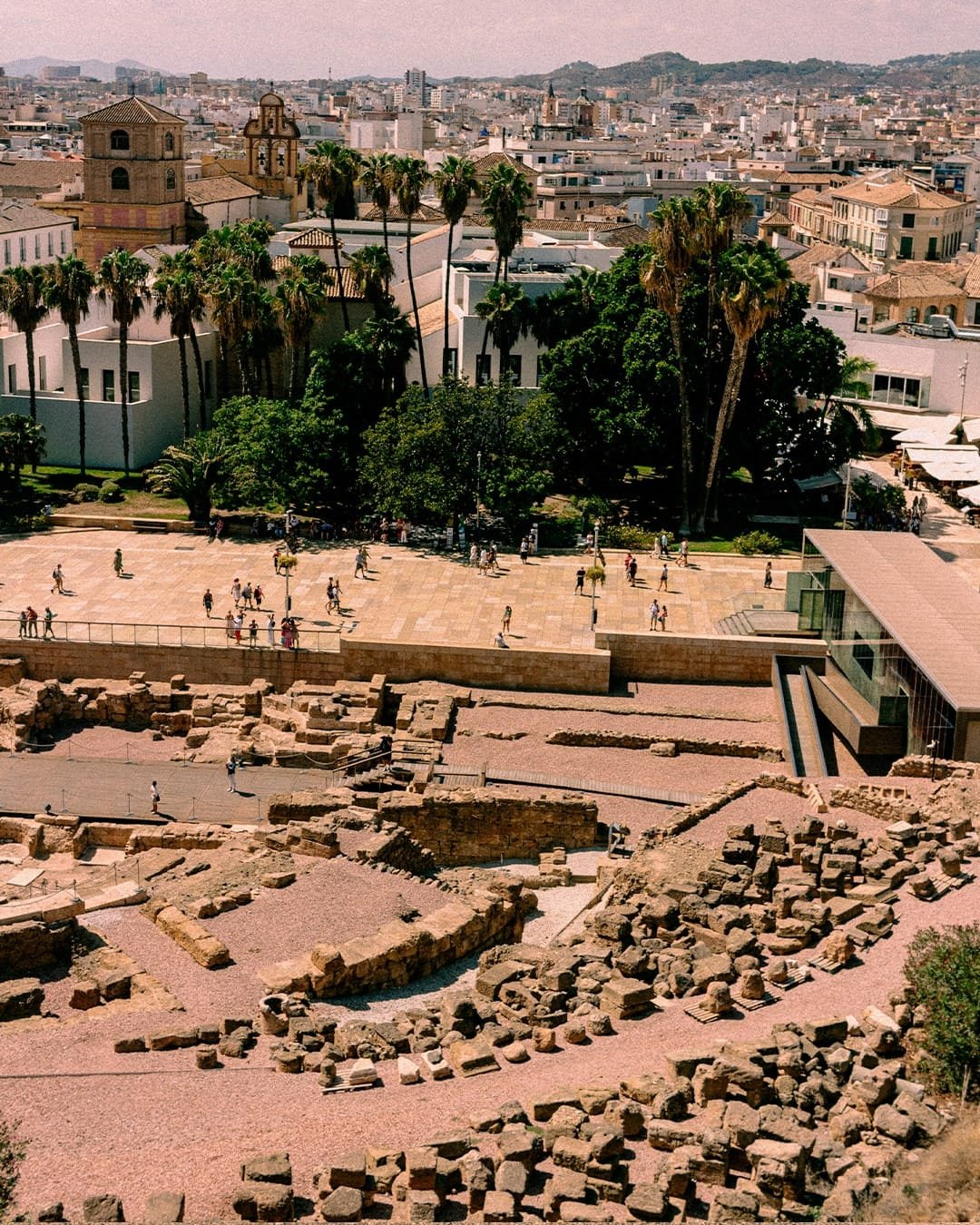 Malaga Tourist Guide - Your All-in-One to Andalucía